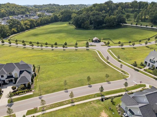 9000 Passiflora Ct