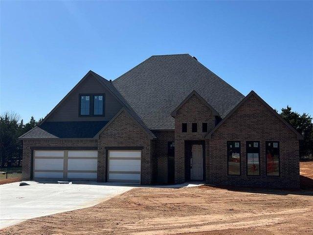 9001 Prairie Farms Dr, Mustang, OK 73064
