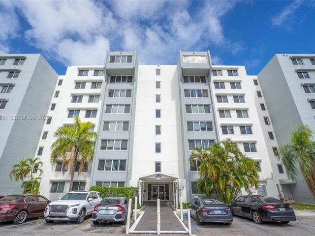 9001 SW 77th Ave Apt C805, Miami, FL 33156
