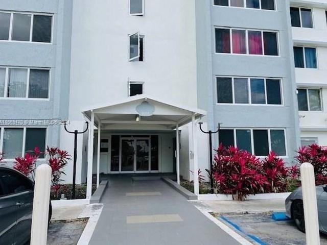 9001 SW 77th Ave #C406, Miami, FL 33156