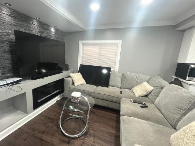 9001 S Cicero Ave SW, Unit 189, Oak Lawn, IL 60453 | MLS #12547 | Compass