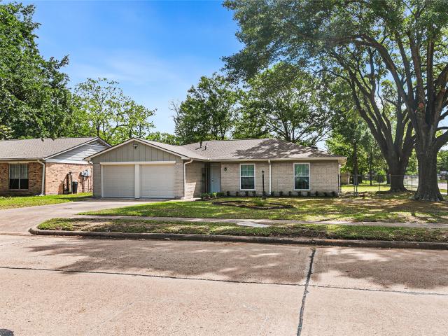 9002 Bunny Run Dr, Houston, TX 77088 | MLS #5567 | Compass