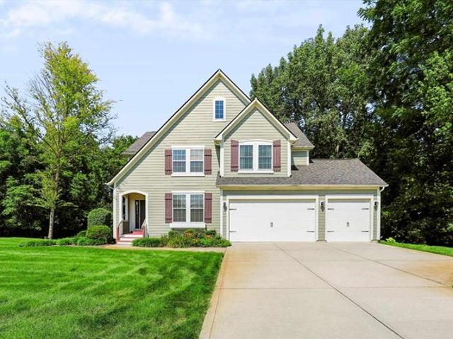 9002 Deer Creek Dr, Greentown, IN 46936