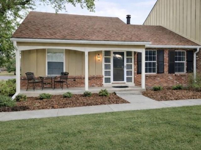 9002 E Amherst Dr Apt A, Denver, CO 80231