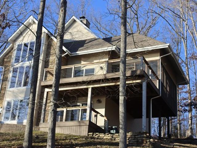 9002 E Agate Ave, Nashville, IN 47448