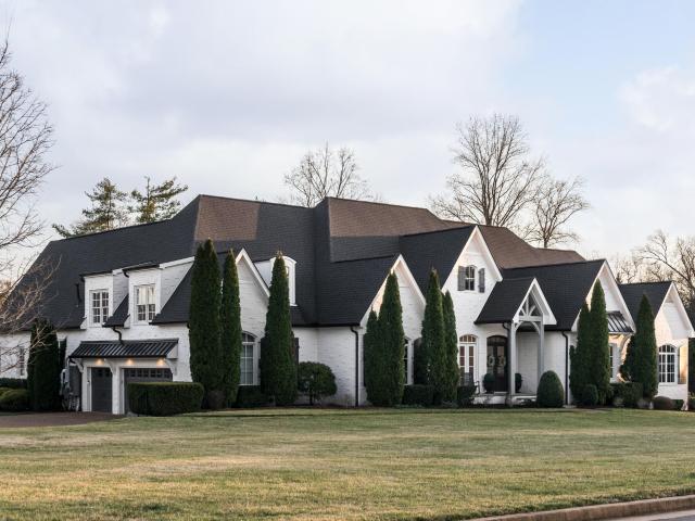 9003 Pointe Cross Lane