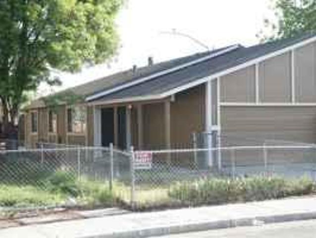 $900 / 3br New Remodel 3Br+2Ba+2 Car for Rent Trainer Way map