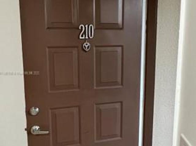 900 142nd Ave SW #210L, Pembroke Pines, FL 33027