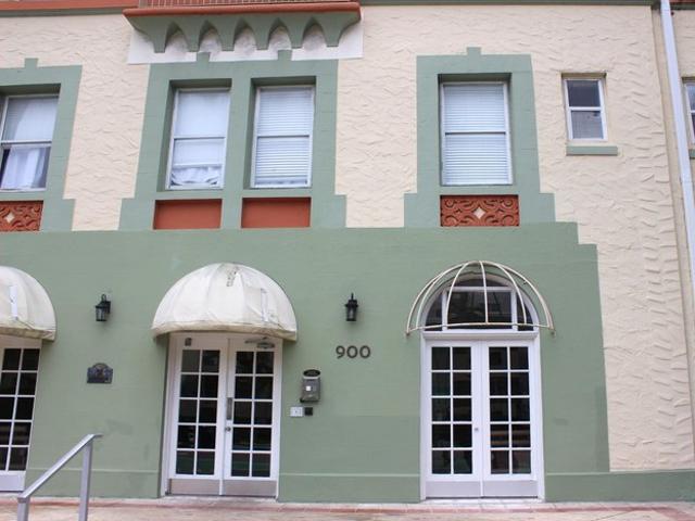 900 16th St Apt 204, Miami Beach, FL 33139