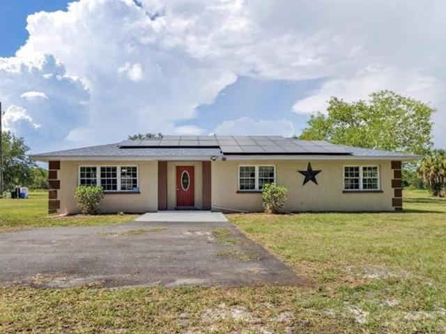 900 39th St E, Palmetto, FL 34221