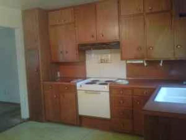 $900 / 4br Close to Hawkeye Waterloo map
