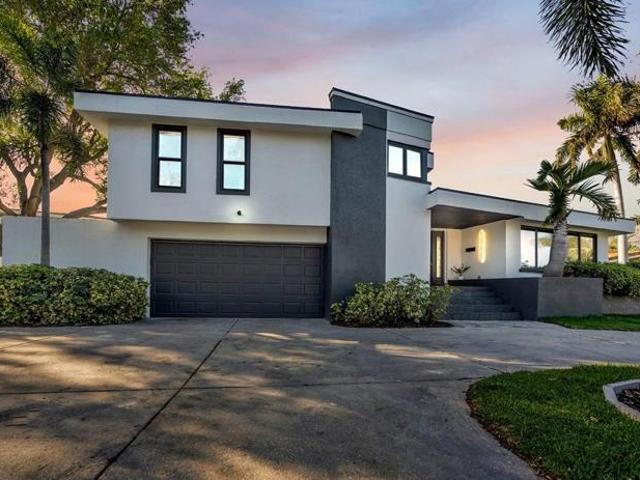 900 79th St S, Saint Petersburg, FL 33707