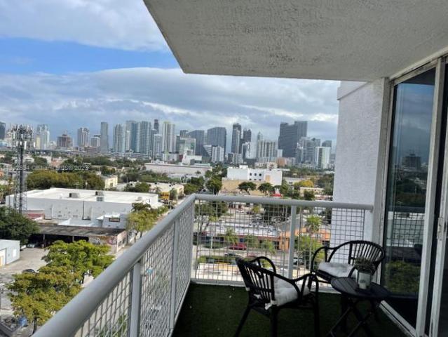 900 8th St SW #908, Miami, FL 33130