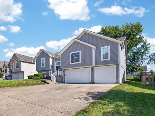 900 Coachman Drive