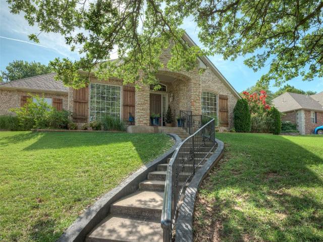 900 Caines Hill Road