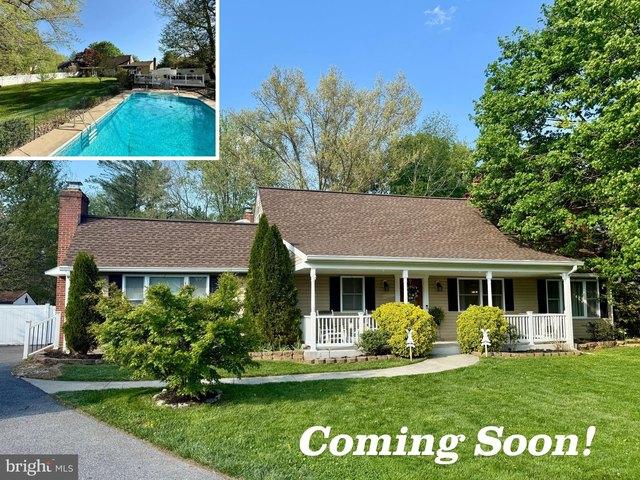 900 Caren Dr, Sykesville, MD 21784
