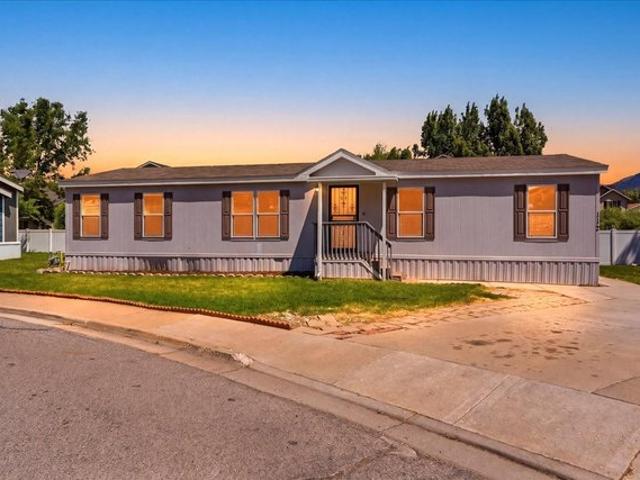 900 Century Dr Trlr 117, Ogden, UT 84404