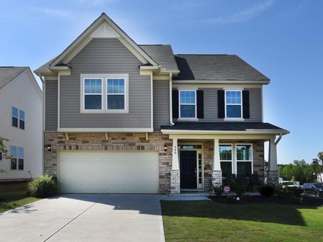 900 Channel Drop Loop, Zebulon, NC 27597