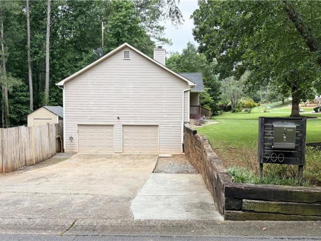 900 Clearbrook Course SW