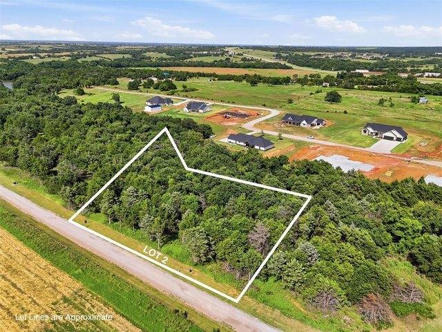 900 Creekside Trl Unit 2, Guthrie, OK 73044