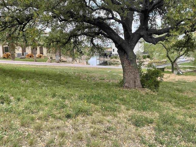 900 and 800 Hi Cir N, Horseshoe Bay, TX 78657
