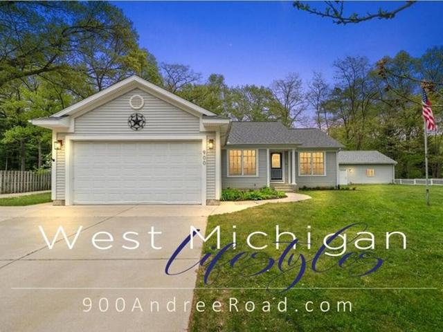 900 Andree Rd, Muskegon, MI 49445