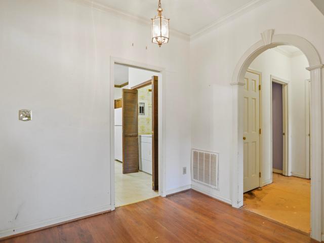 900 Albany Court