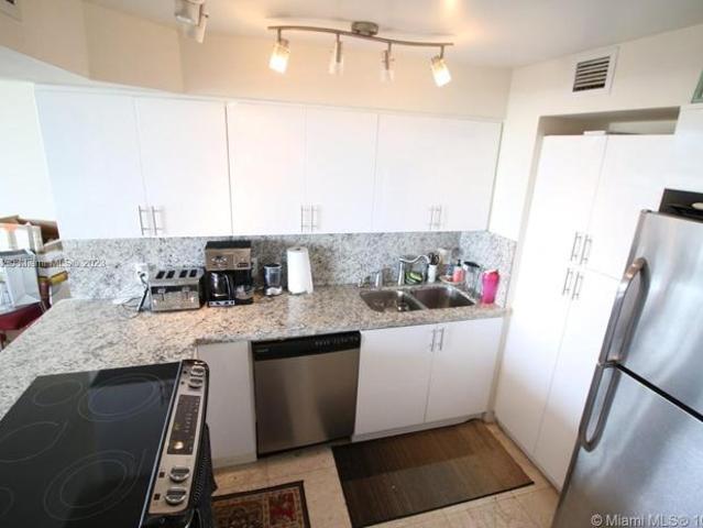 900 Bay Dr #221, Miami Beach, FL 33141