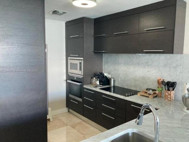 900 Biscayne Blvd #5809 Miami, FL 33132