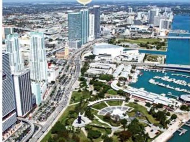 900 Biscayne Blvd #3406, Miami, FL 33132