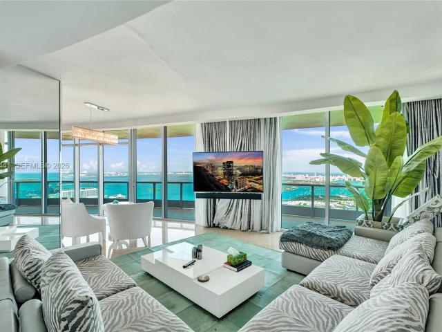 900 Biscayne Blvd, Unit 6107, Miami, FL 33132 | MLS #A11907 | Compass