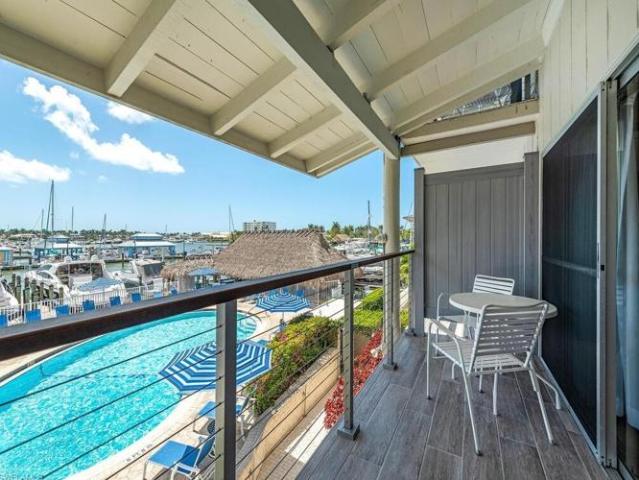 900 Broad Ave S #243, Naples, FL 34102