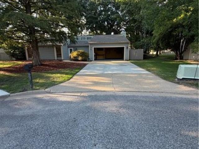900 Golden Cypress Ct, Chesapeake, VA 23320