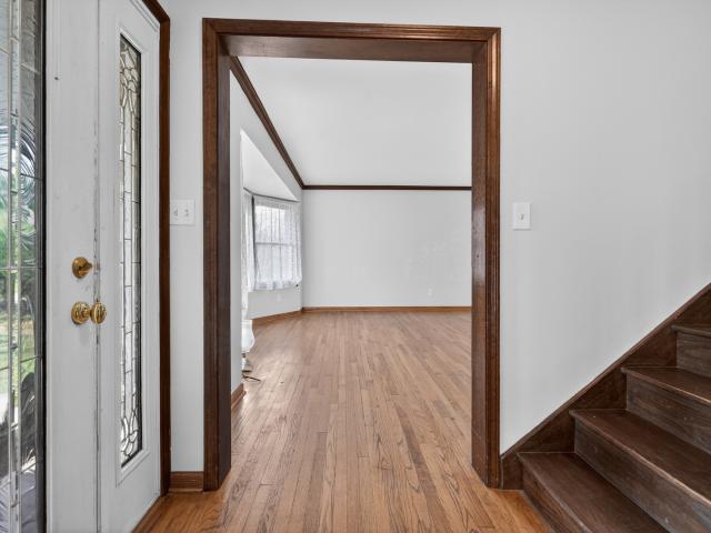 900 Glen Oak Drive