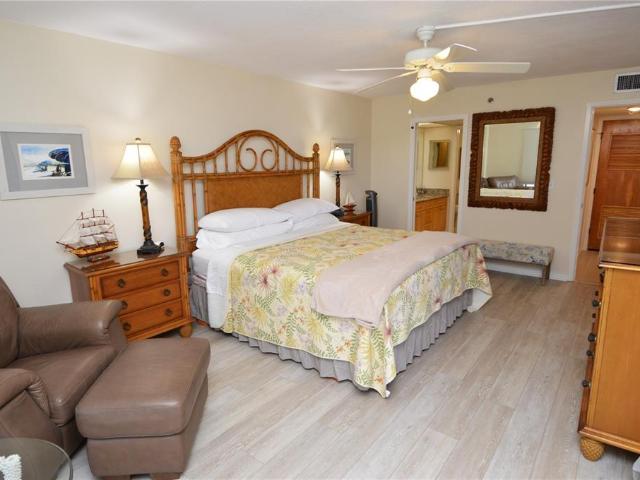 900 Gulf Blvd, Unit 907, Indian Rocks Beach, FL 33785 | MLS #TB8481