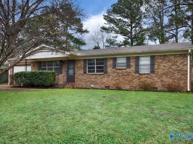 900 Danmann Cir SE, Huntsville, AL 35803