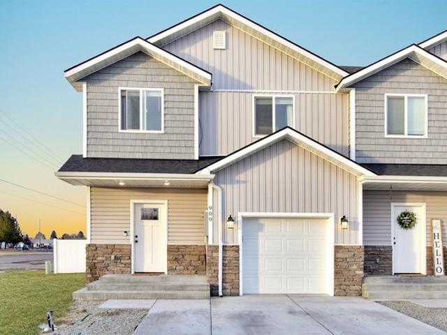 900 E 20th St, Burley, ID 83318