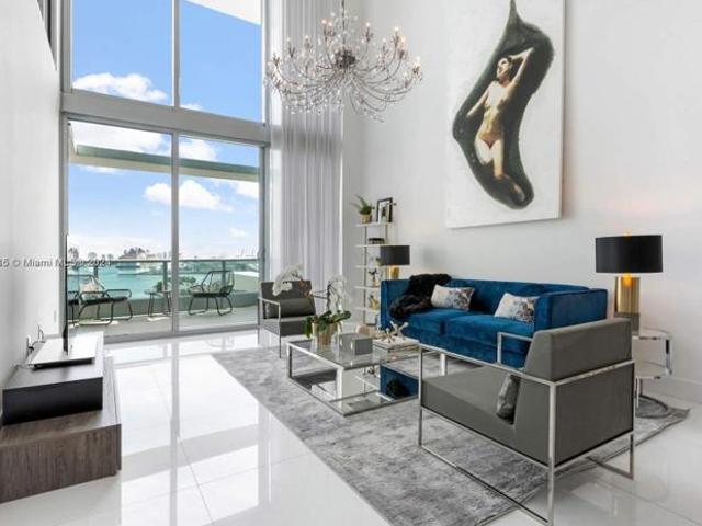 900 E Biscayne Blvd #1407, Miami, FL 33132