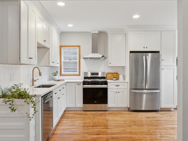 900 E River Ter, Minneapolis, MN 55414 | MLS #7019 | Compass