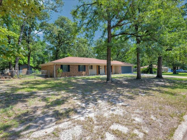 900 Edgewood Circle