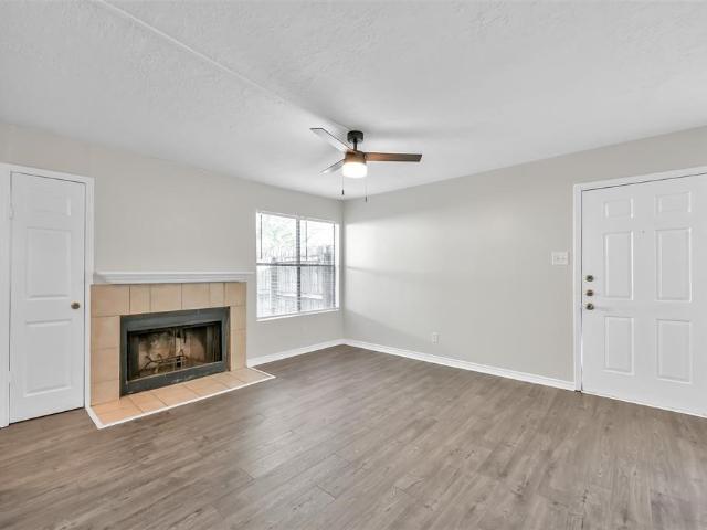 900 Holly Drive 10