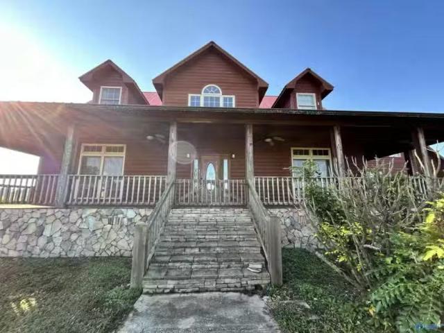 900 HAPPY HILL RD, BOAZ, AL 35956 Single Family Residence For.
