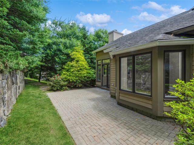900 Heritage Hills B