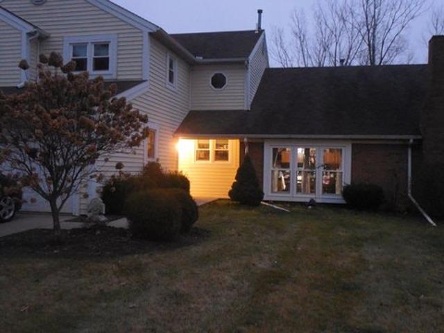 900 Hilltop Dr, Bellefontaine, OH 43311