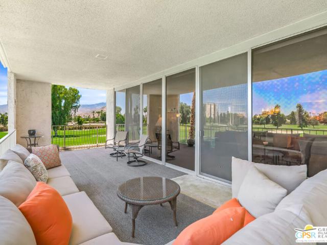 900 Island Drive 313