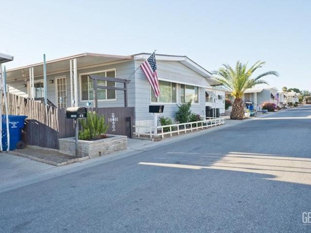 900 James Rd, Bakersfield, CA 93308
