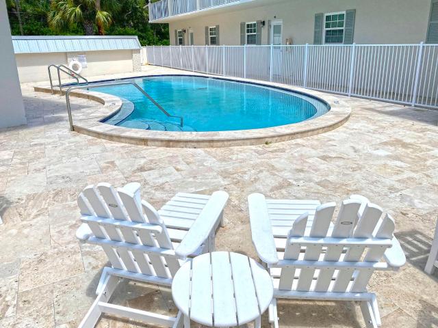 900 Jasmine Ln, Unit 9A, Vero Beach, FL 32963 | MLS #R11155