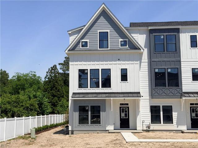 900 Jennings Ln