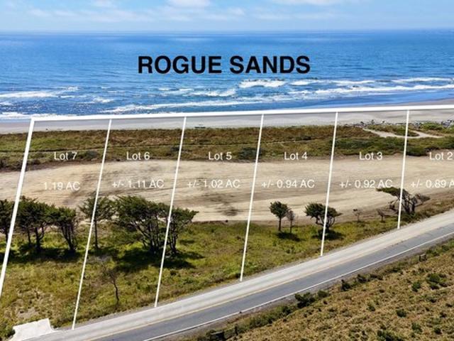 900 Old Coast Rd Unit 5, Gold Beach, OR 97444