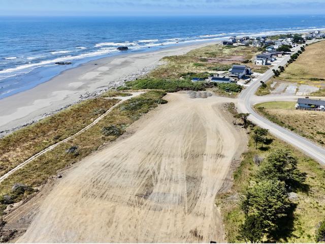 900 Old Coast RD # 2